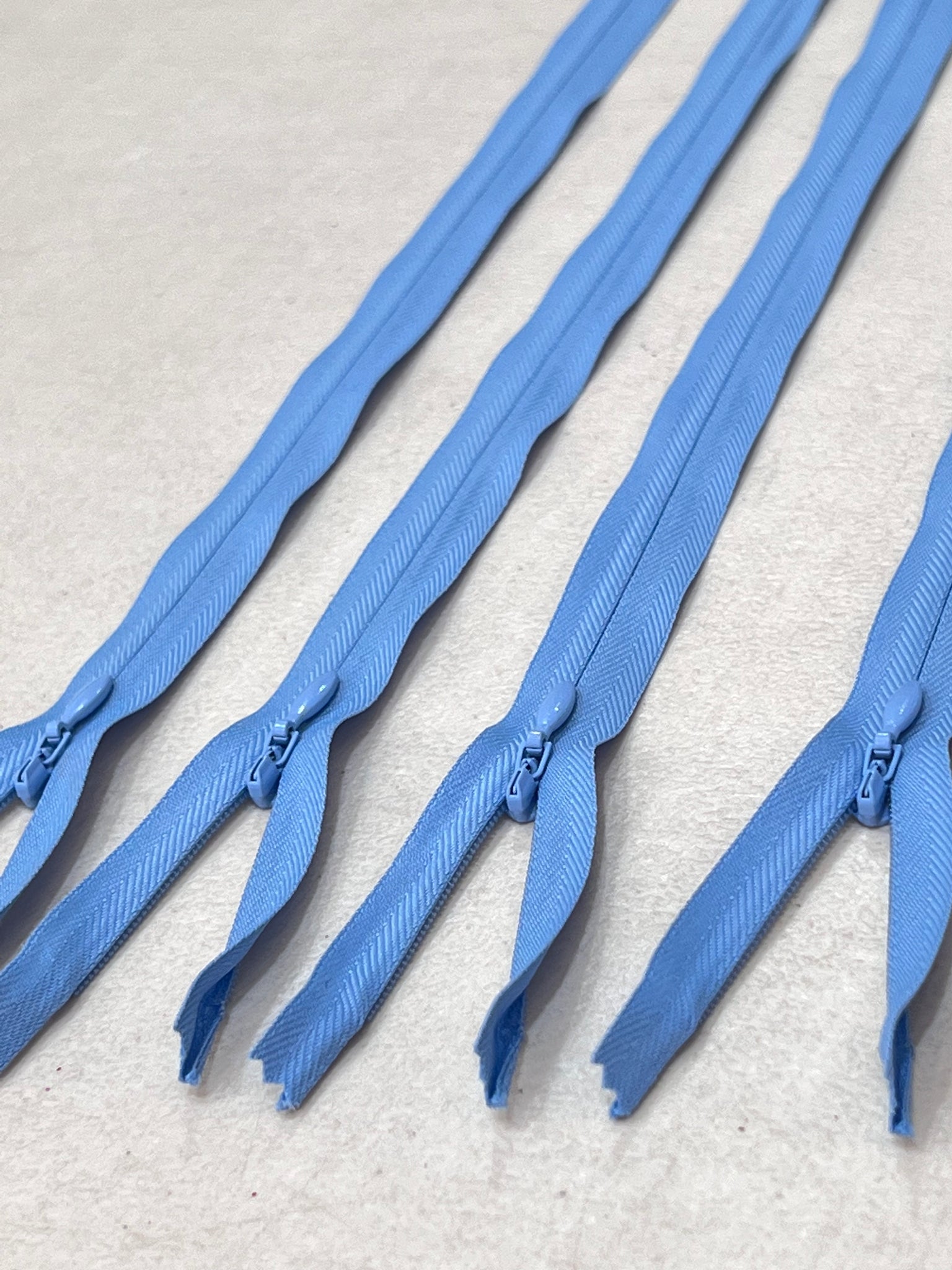 Cierres Invisibles YKK – Sanditex