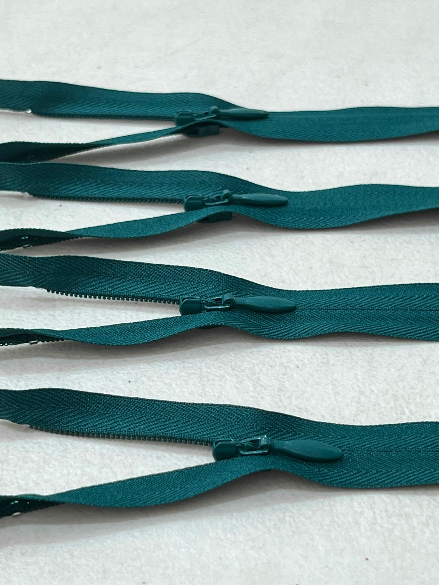 Cierres Invisibles YKK – Sanditex