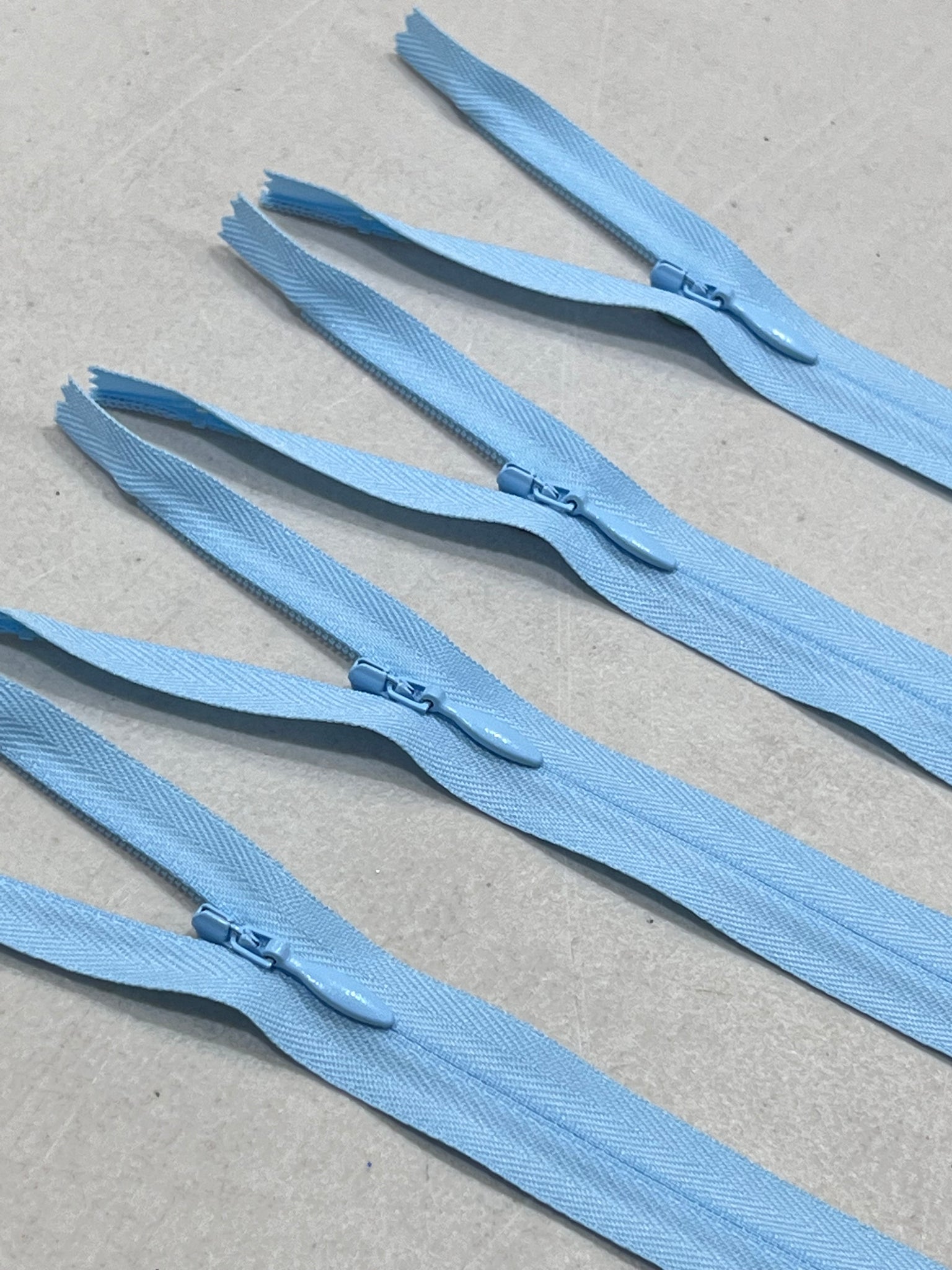 Cierres Invisibles YKK – Sanditex