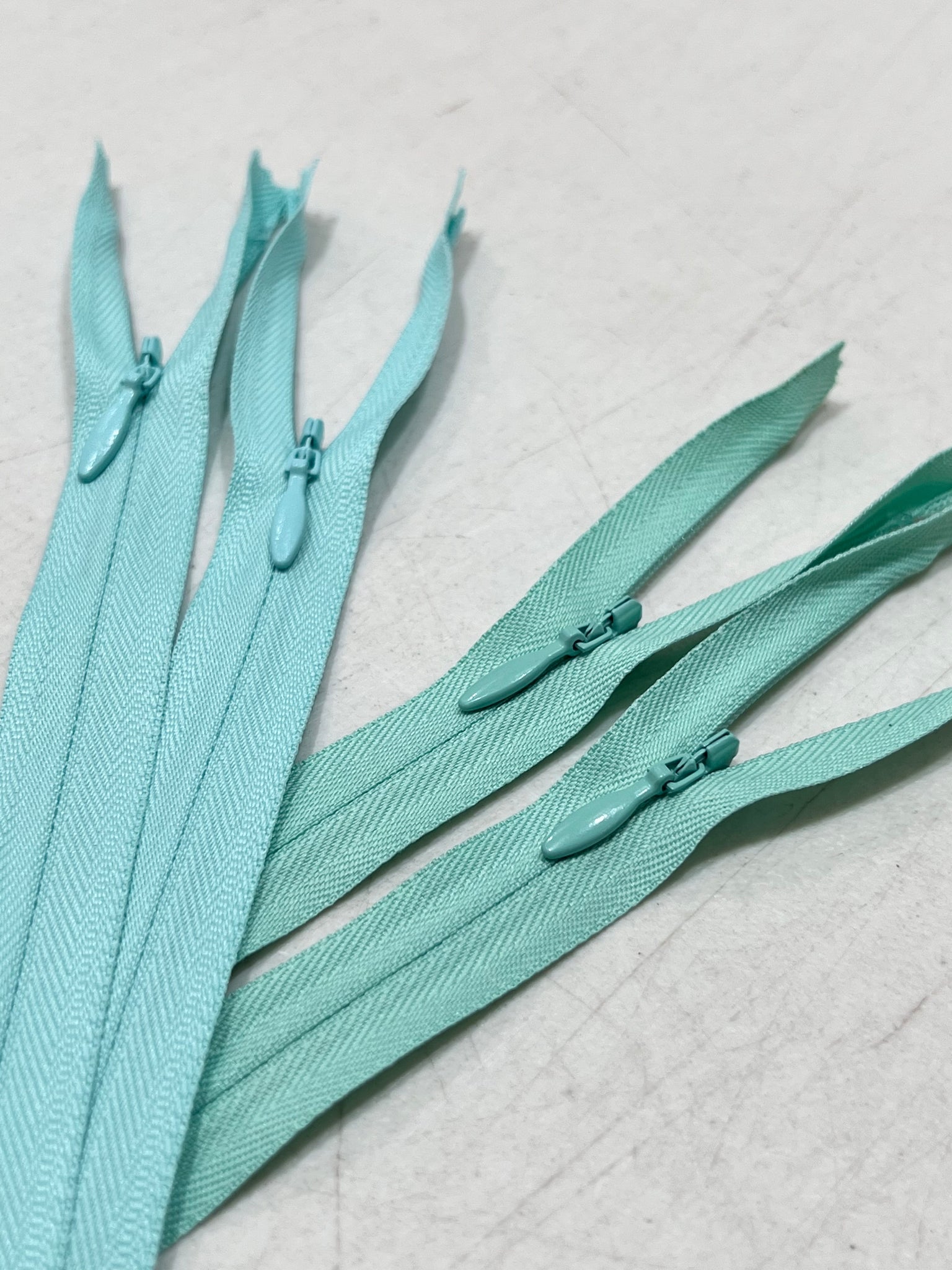 Cierres Invisibles YKK – Sanditex