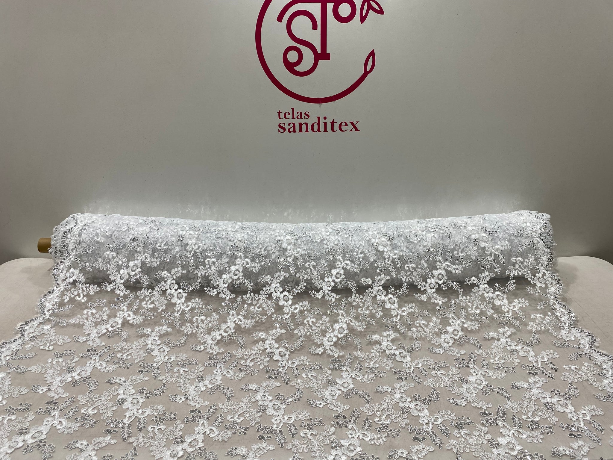 Tul Bordado Con Lentejuela "Romina" – Sanditex